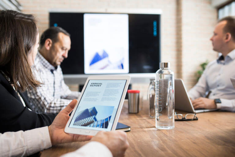 Newline Cast - Wireless presentation that's simple, smart and secure.