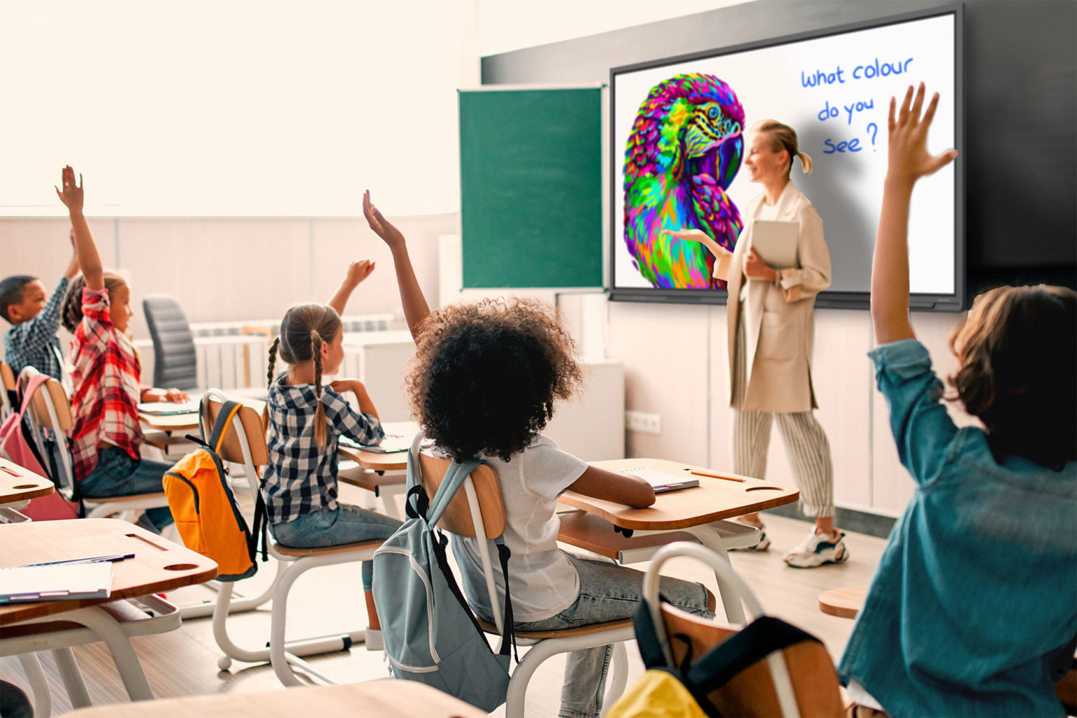 Q Series High Performance Interactive Display Solution